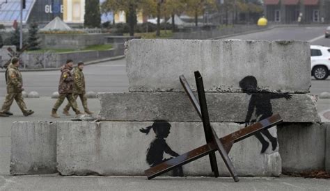 Графіті Бенксі на Хрещатику збираються законсервувати НашКиїв Ua