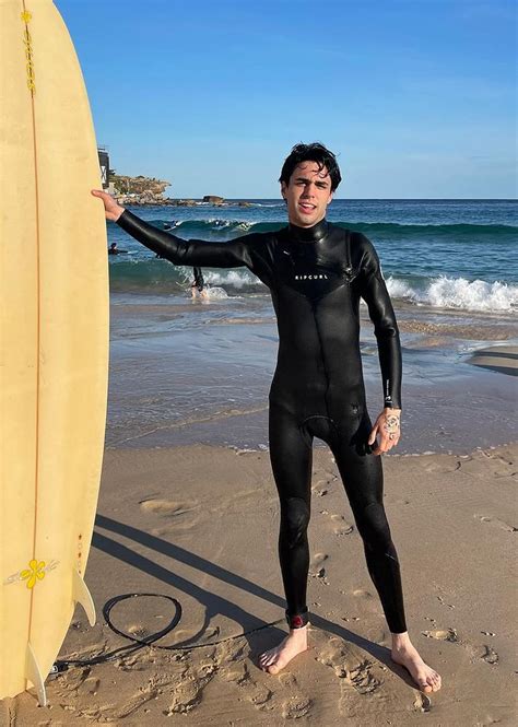 Stephen Sanchez S Feet