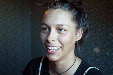 Premium Photo Close Up Of Smiling Thoughtful Teenage Girl Looking