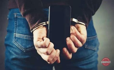 22 ширхэг гар утас нууж хууль бусаар хил нэвтрүүлэхийг завдсан МУ ын иргэнийг барьжээ