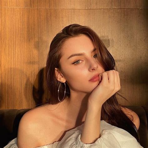 ㅇㅎ 인간세계에 강림하신 벨라루스 엘프 누나 유머 움짤 이슈 에펨코리아