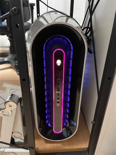 Alienware 에일리언네어 당근 중고거래