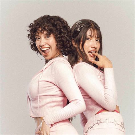 Sayuri Y Sopholov El Reggaetón Del Barrio Que Conquista El Flow Fest