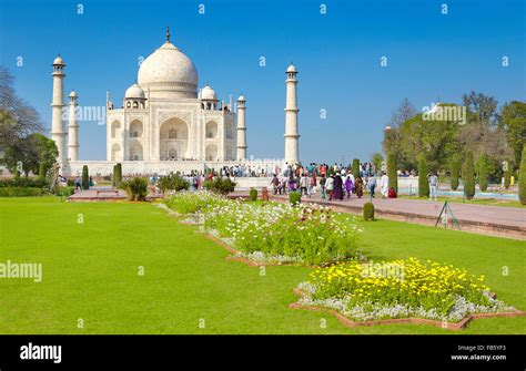 Taj Mahal Et Le Mughal Gardens Du Taj Mahal Agra Uttar Pradesh Inde