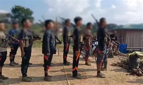 ရက္ခိုင့်တပ်တော် အေအေထံမှ စစ်ပညာသင်ယူခဲ့ဟု Cdf မင်းတပ်က ထုတ်ပြန်