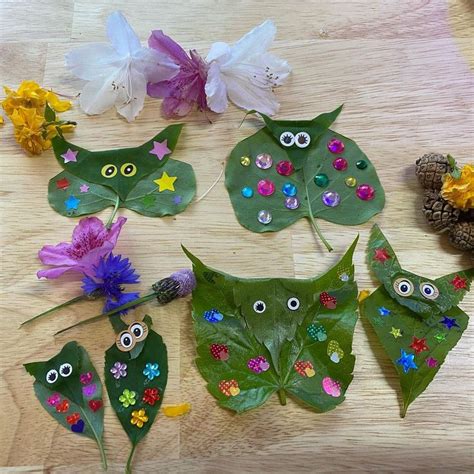 엄마표놀이숲놀이숲체험놀이도안공유랩북육아스타그램 On Instagram 🌱 나뭇잎으로 부엉이를 만들었어요 눈스티커와 오니가 좋아하는 다양한 반짝반짝 스티커들로