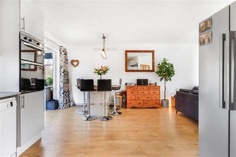 Giles Guest Estate Agent