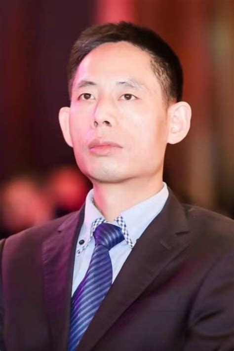 李俊副秘书长协会领导关于协会中国服务贸易协会