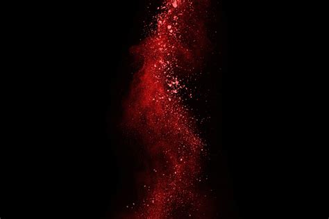 검은 배경에 검은 Backgroundabstract 빨간 분말 Splatted에 추상 빨간 분말 폭발 폭발 하는 빨간 분말의 움직임을 동결 0명에 대한 스톡 사진 및 기타