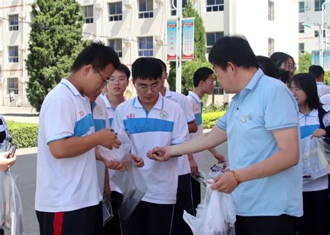 以食助力赢战高考深州中学为第二场考试学生爱心加餐 企业官网