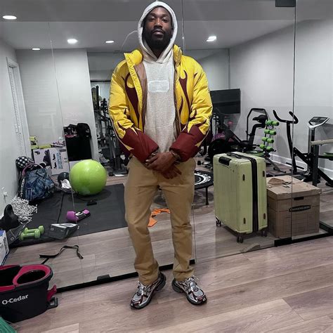 Meek Mill Outfit From December 18 2023 Whats On The Star