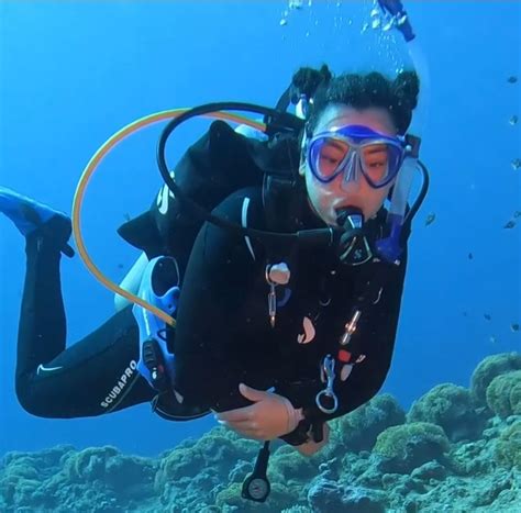 Scuba Diving Poses Scuba Stephanie Scuba Woman