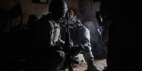 Для хоч якогось успіху росіяни використовують нашу тактику — офіцер ЗСУ про битву за Бахмут Nv