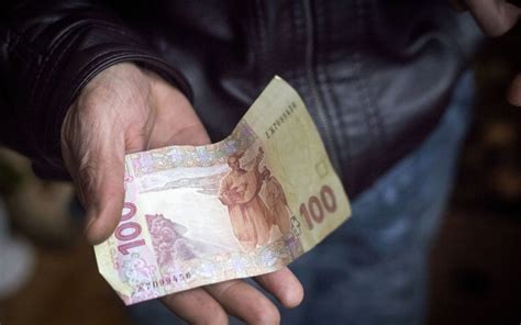 Яким має бути розмір пенсії в Україні рішення Конституційного Суду Слово News