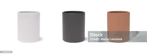 3d 현실적인 광택있는 흰색 검은 색 및 테라코타 세라믹 꽃 냄비에 그림자가 드리워져 있습니다 집 식물을위한 입체 빈 저수지