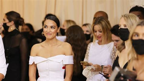 Aoc Likely Violated Law With Met Gala Appearance House Ethics Office Ntd