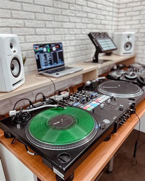Dj Turntable Setup