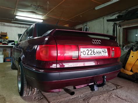 Оригинальные ништяки Hella Color Edition и двуногий спойлер Ч 4 — Audi 80 B4 2 л 1994 года