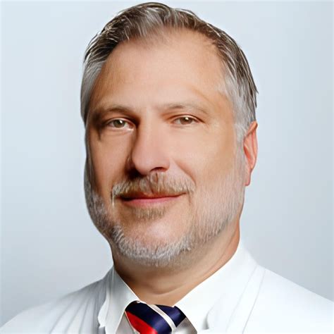 Dr Med Alexander Manolopoulos