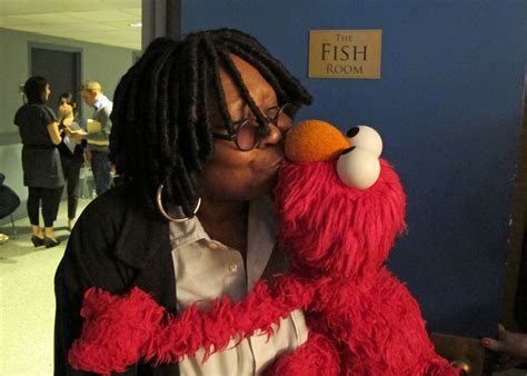 Elmo And Abby Kiss