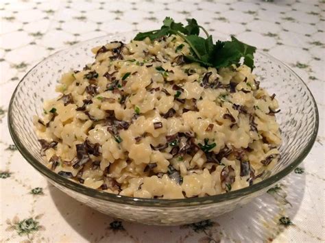 Цахим Хар мөөгтэй гоймонгийн салат Орц Жижиг гоймон Хатаасан хар мөөг Яншуй Майонез Чили