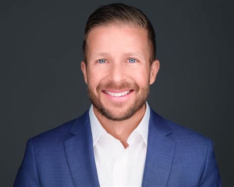 Linkedin Headshot Examples