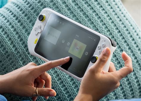 Logitech G Cloud Is A Steam Deck Style Handheld With A Streaming Focus