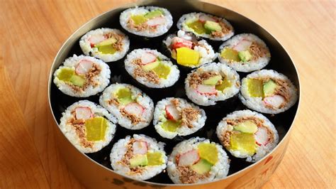 Korean Tuna Kimbap At Lara Roberts Blog