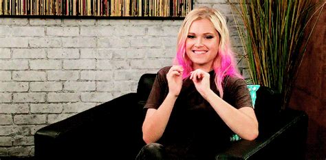 Eliza Taylor S