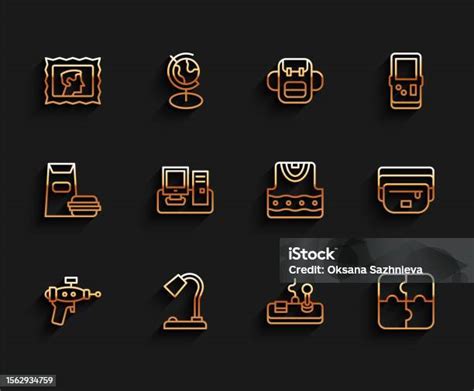 라인 레이 건 테이블 램프 우편 우표 게임 패드 퍼즐 조각 키보드가 있는 모니터 허리 가방 바나나 및 양복 조끼 아이콘을 설정합니다 벡터 Brand Name Video