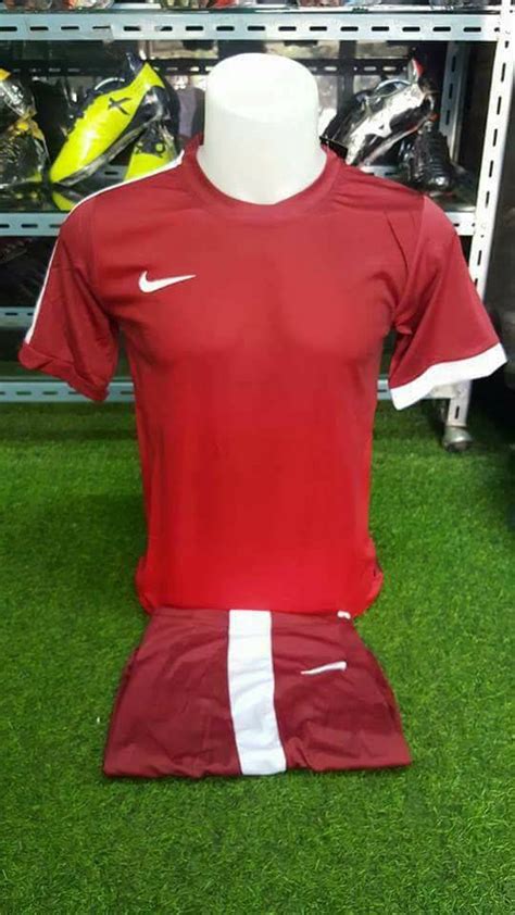 ລາຄາ 37 000 ກີບ ຮັບພີມ ພີມເສື້ອກິລາເລີ່ມຕົ້ນ 35 000 ກີບ