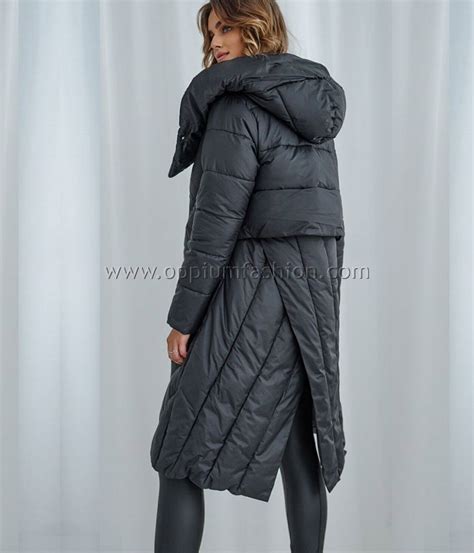 Дамско ефектно черно дълго зимно яке с качулка дамски дълги зимни якета и палта