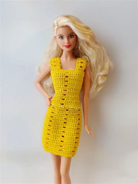 Одежда для кукол крючком и прочие мелочи ВКонтакте