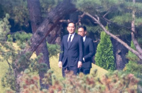 이건희 회장 3주기 재용·부진 등 선영서 조용한 추모 딜사이트