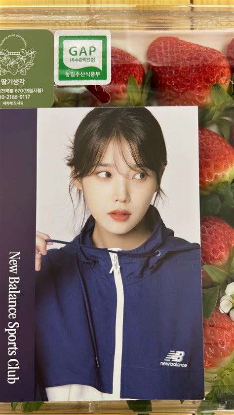 딸기생각 다니엘팜 제천 🍓비가 와도 하우스니까 딸기상태는 이상무 반짝반짝 달콤합니다 오늘부터 750g