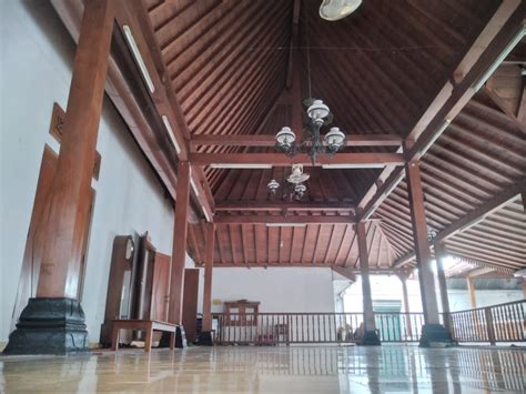 Masjid Pathok Negara Mlangi Jejak Islam Hubungan Rakyat Dengan Kraton