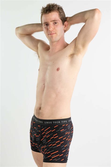 Linus Sebastian From Linus Tech Tips Page 2 Lpsg