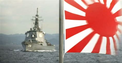 욱일기 걸리는 관함식 논란 불 보듯