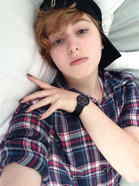 Androgynous Non Binary Haircuts Curly Pin On Hairstyle Androgynous