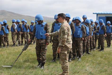 U S Embassy In Ub On Twitter Usarpac болон Канадын Зэвсэгт хүчний алба хаагчид “Хааны эрэлд