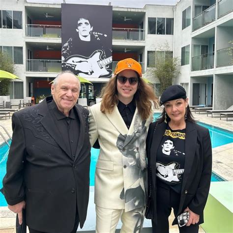 Billy Strings Mother Debra Apostol Dies Hours After Son Played Show Back In Michigan