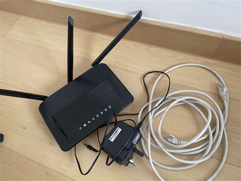 D Link DIR Router 電腦科技 電腦周邊及配件 Wifi及上網相關產品 Carousell