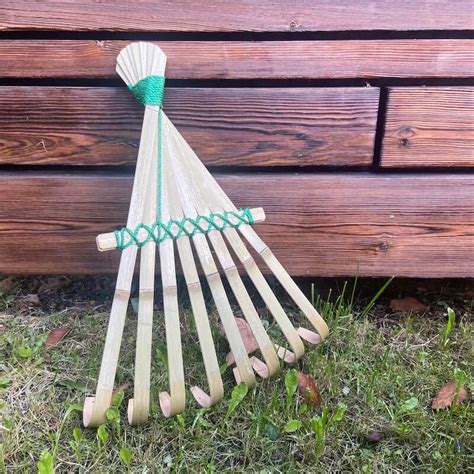 Japanese Hand Held Leaf Rake The Japanese Garden Centre