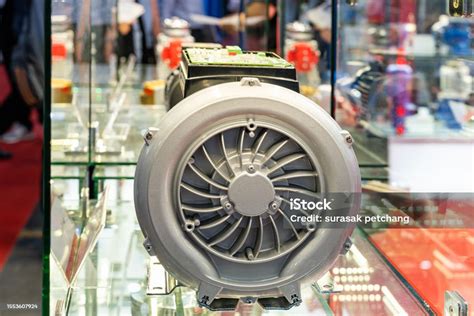 고압 소용돌이 공기 진공 펌프 공압 운송 수영장 또는 기타 산업과 같은 많은 응용 분야 사용을 위한 단일 로터 측면 채널 유형 오일펌프에 대한 스톡 사진 및 기타 이미지