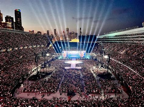 Soldier Field Limo Service For Concerts Limorockford Transfer