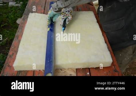 Rockwool Insulation Stock Videos And Footage Hd And 4k Video Clips Alamy