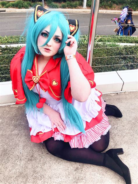 Bad Hatsune Miku Cosplay