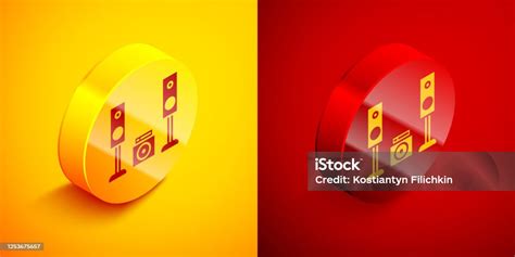 주황색과 빨간색 배경에 격리 된 두 개의 스피커 아이콘이있는 Isometric Home 스테레오 음악 시스템 서클 버튼입니다 벡터 일러스트레이션 3차원 형태에 대한 스톡