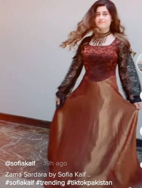 Pashto Singer Sofia Kaif Repeats Hareem Shah At Kp Cm Office