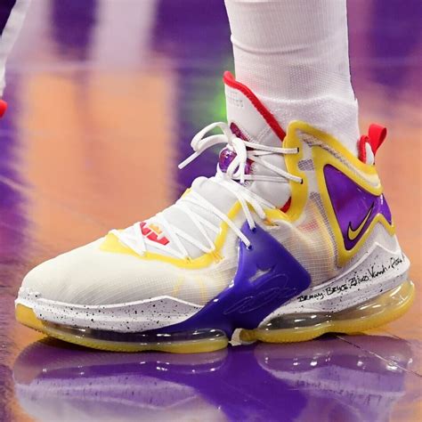 What Pros Wear Lebron James Nike Lebron 19 Shoes What Pros Wear